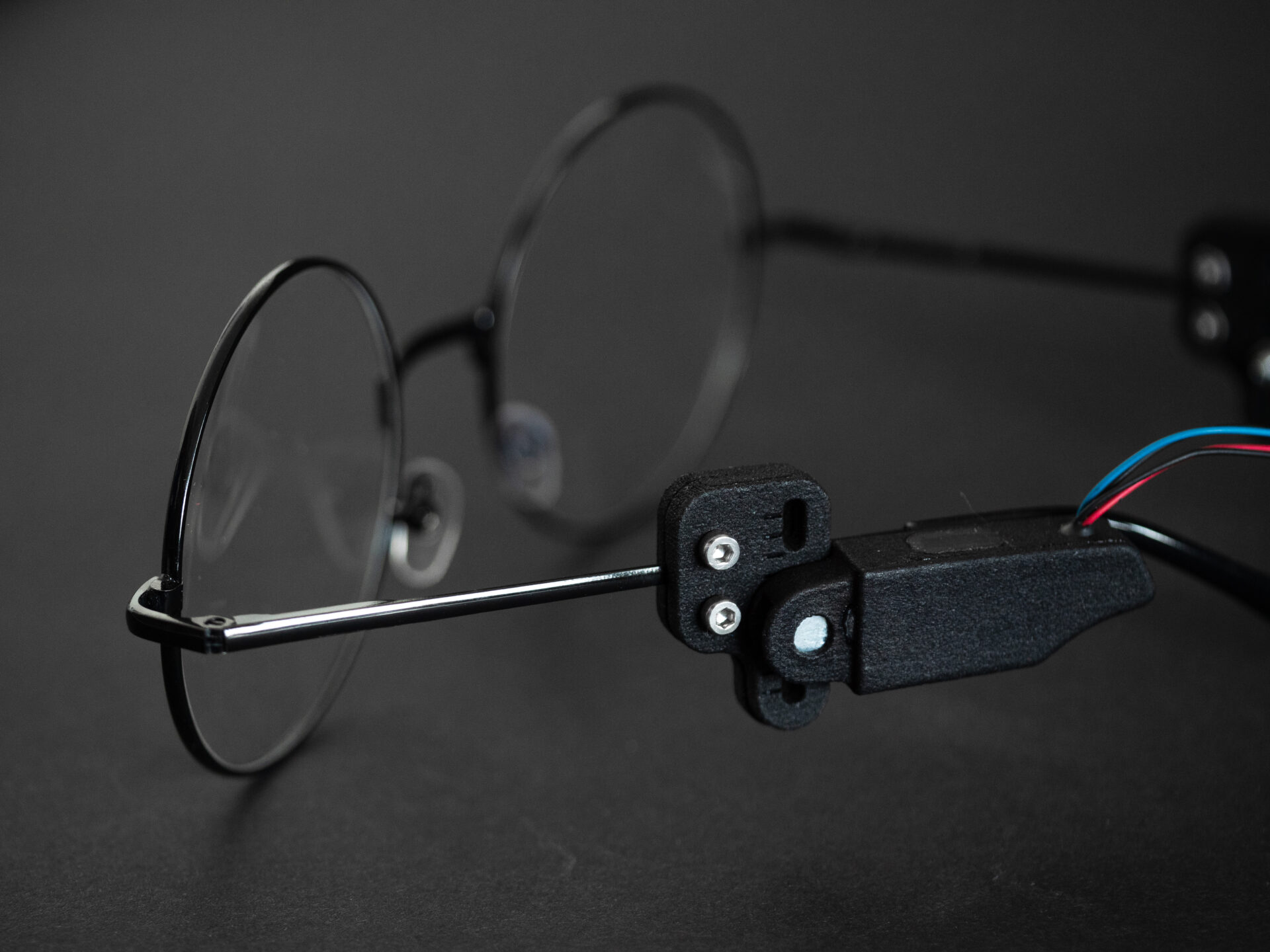 Rapid prototyping platform for smart glasses - USound